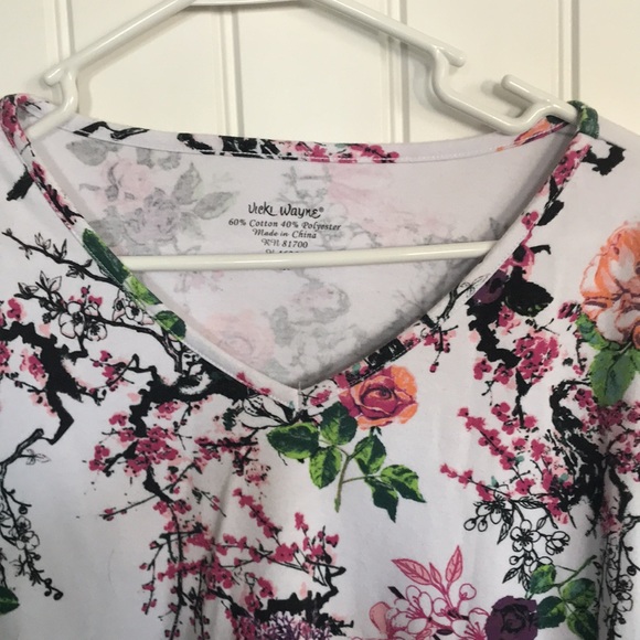 Vicki Wayne | Tops | Floral Patterned Shirt | Poshmark